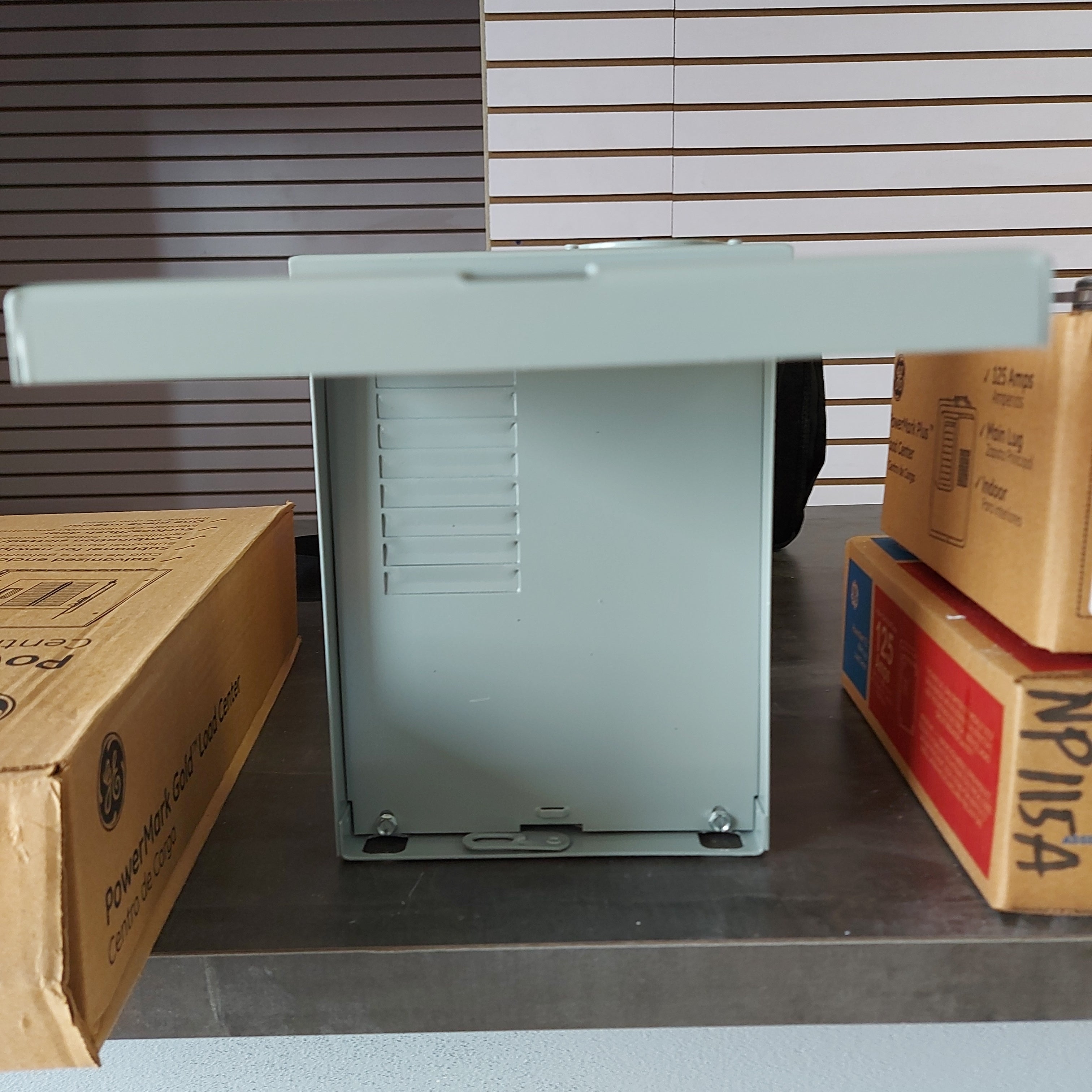 PANEL 104 RT METAL – Humacao Electric & Plumbing