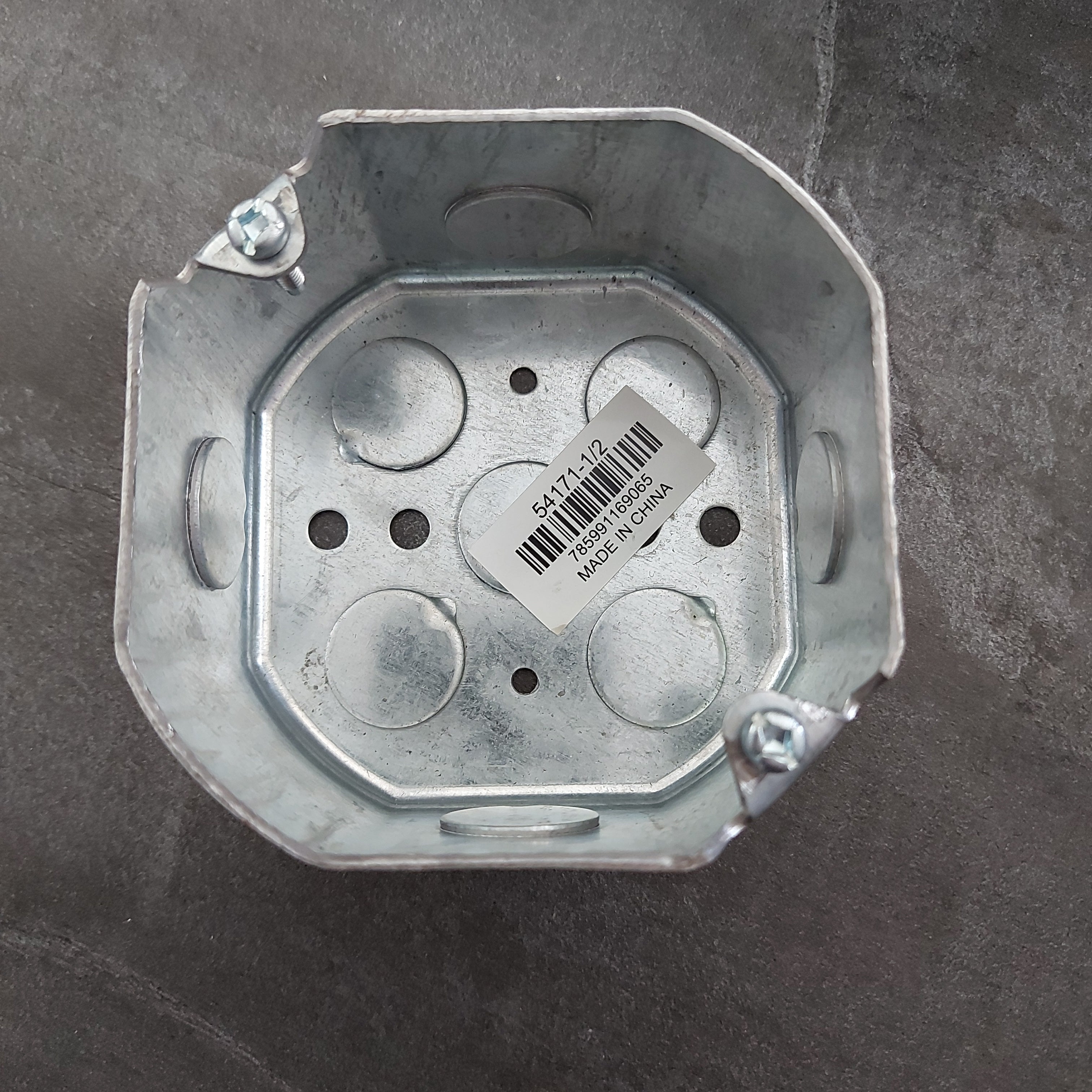 CAJA (EMT) OCTAGONAL/HONDA 1/2 – Humacao Electric & Plumbing
