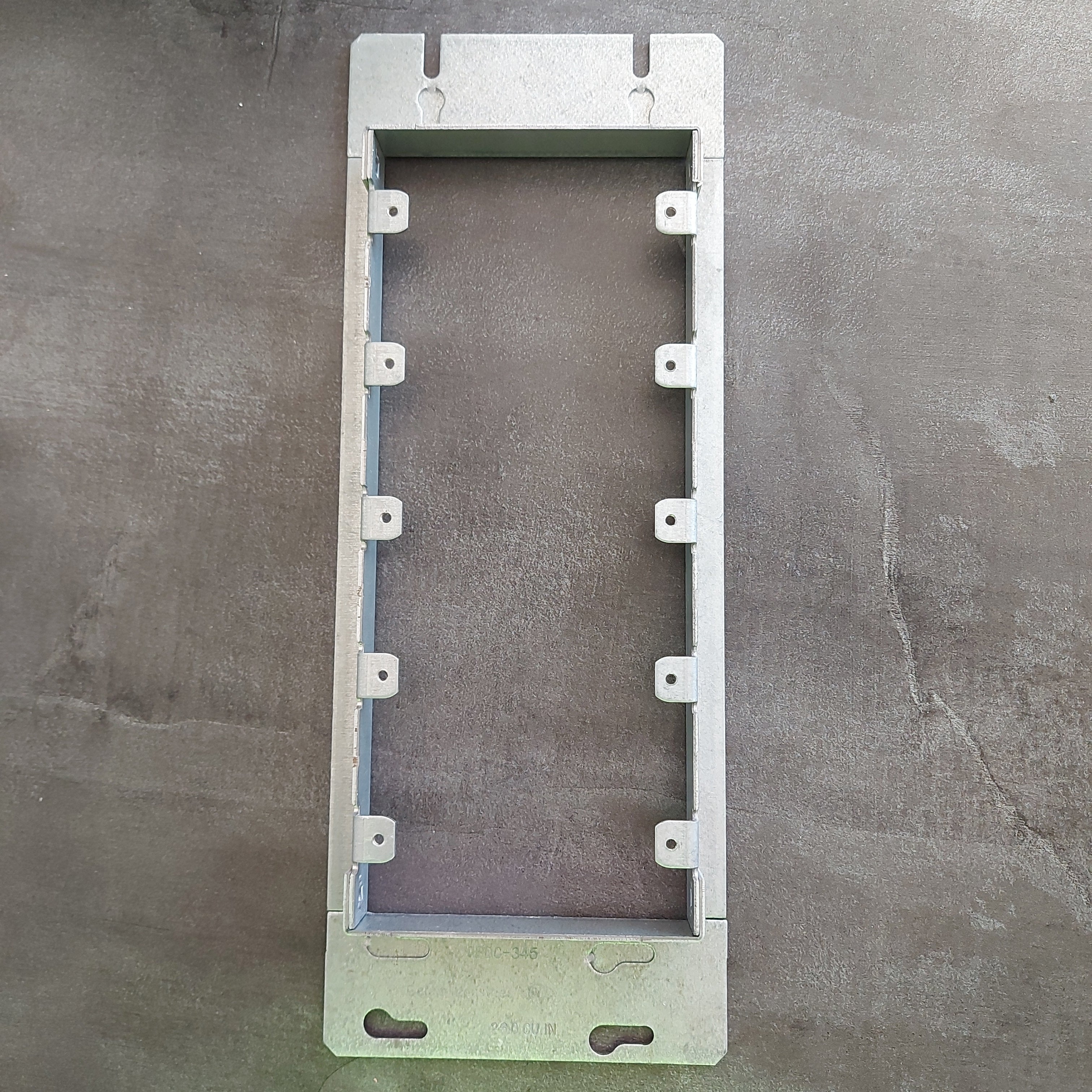RAISED COVER 5 GANGAS – Humacao Electric & Plumbing