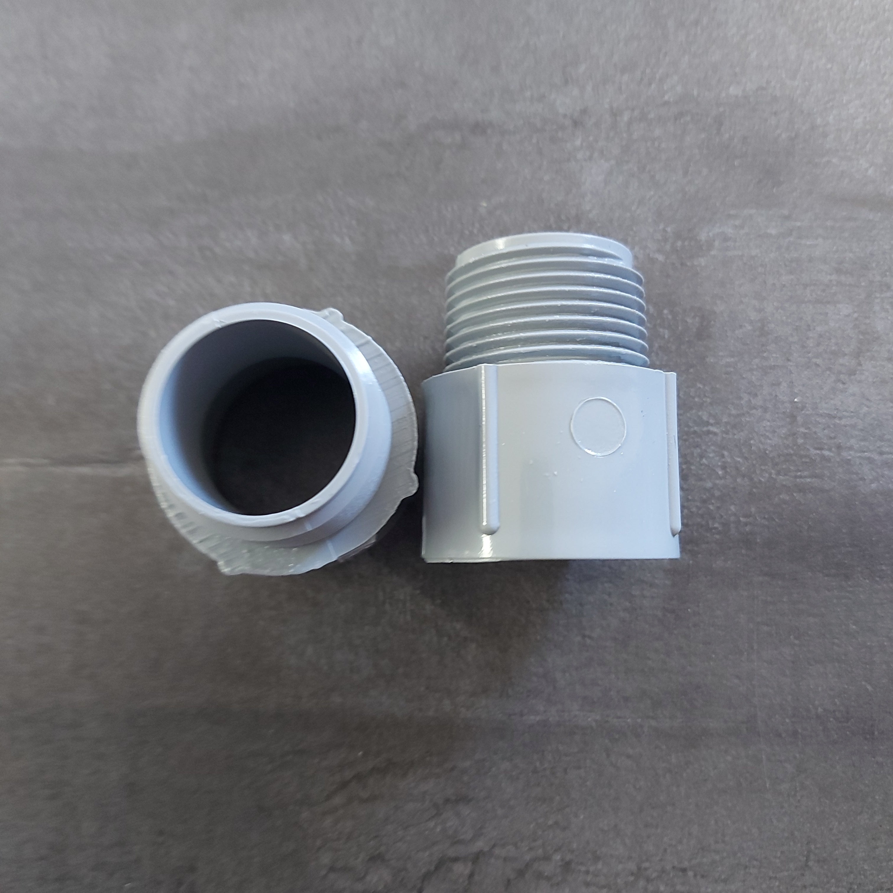 Conector PVC 1 1/2 Gris – Humacao Electric & Plumbing